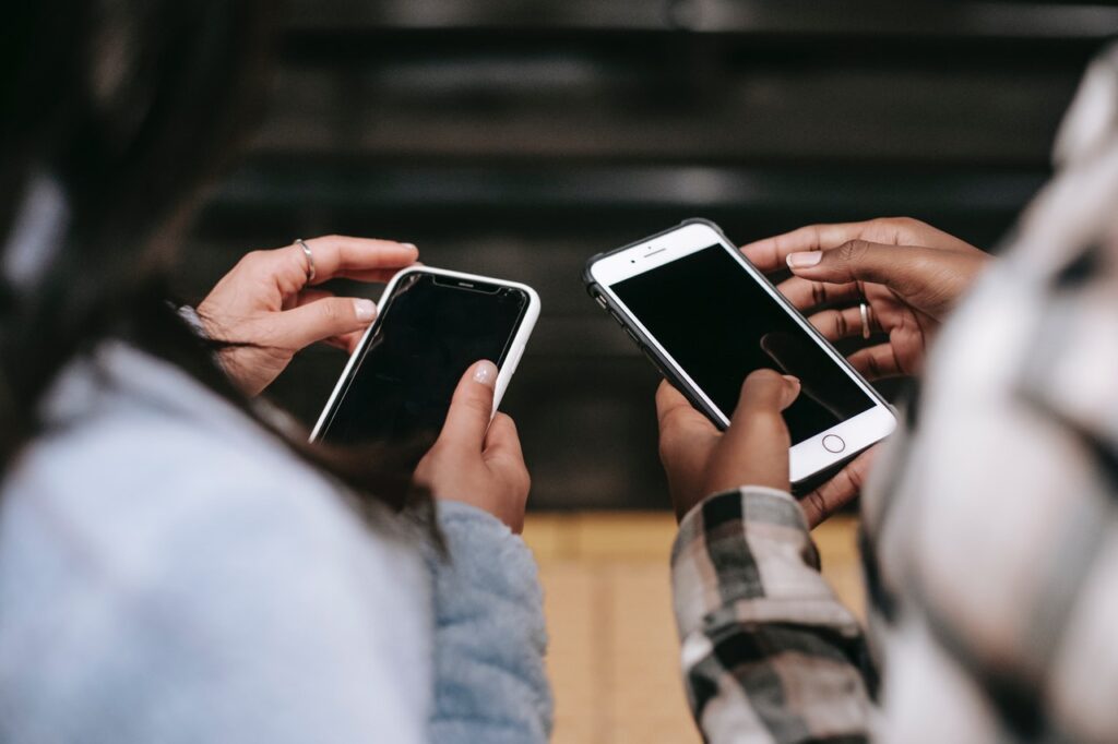The Benefits Of Mass Texting For Businesses Latin Art Museum